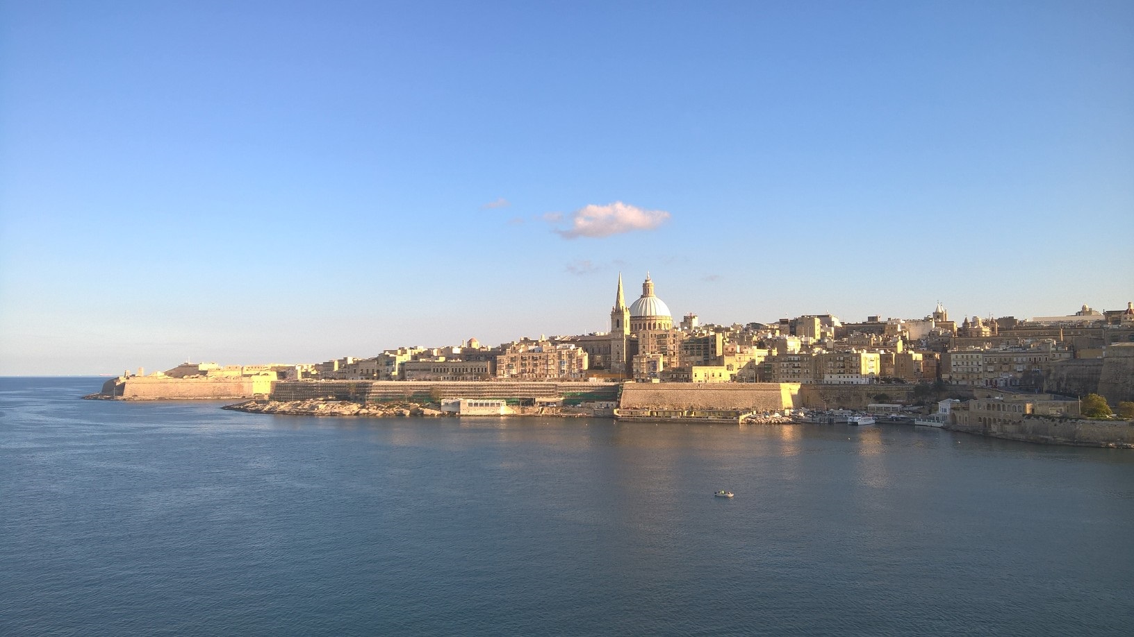 English courses in Malta. Learn & Study English with GSE school.